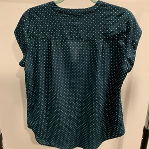 fun 2 fun | Tops | Fun2fun Size M Green Vneck Blouse | Poshmark